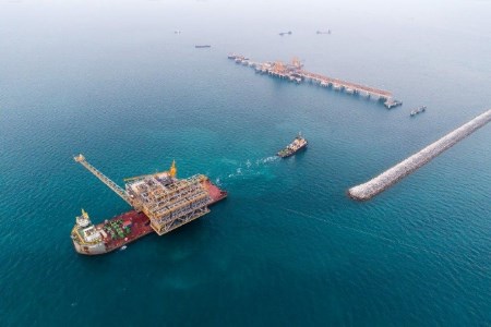 Aqualis Offshore completes Bahrain floatover | Oilfield Technology