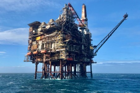 TAQA awards Brae Alpha decommissioning contract to Allseas | Oilfield ...